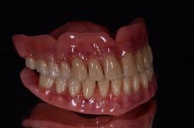 Prótese Dentária Clínica Kok- Ciência e Tecnologia